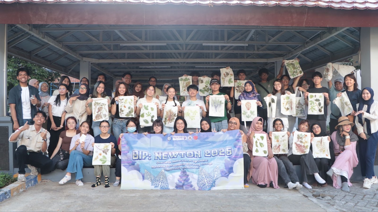 Pengenalan Budaya Indonesia: Eksplorasi Ecoprint dan Inovasi Batik Okra ...
